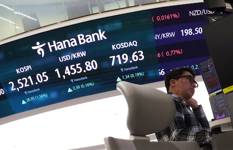 Samsung Electronics rallies 3% as Jensen Huang reassures HBM supply ...