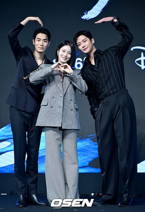 Shin Ye-eun, Rowoon, Park Seo-ham praise each other at Korea's The ...