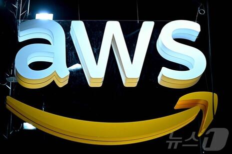 AWS unveils open-source Strand Agent SDK for AI agent development ...