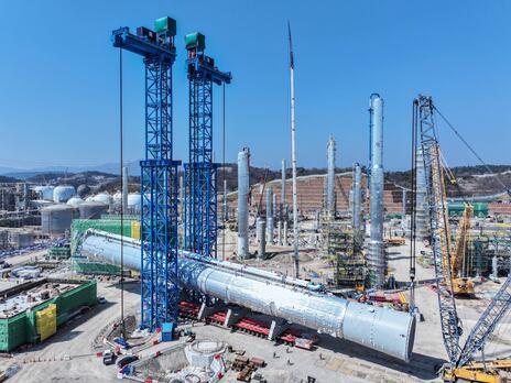 Hyundai E&C completes installation of largest propylene separation ...