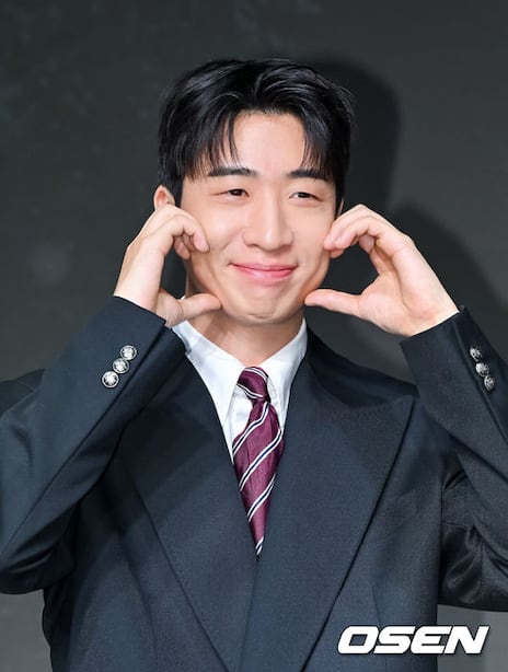 Yoo Soo-bin credits brother director Yoo Soo-min for character ...