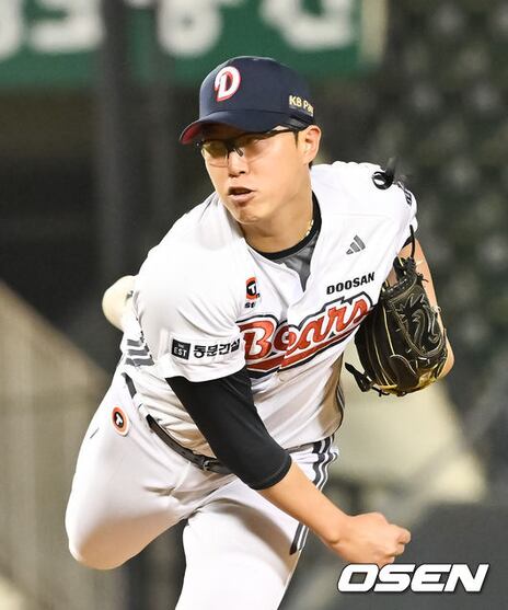 Doosan's Kim Yoo-sung faces pressure after surprise relief outing ahead ...