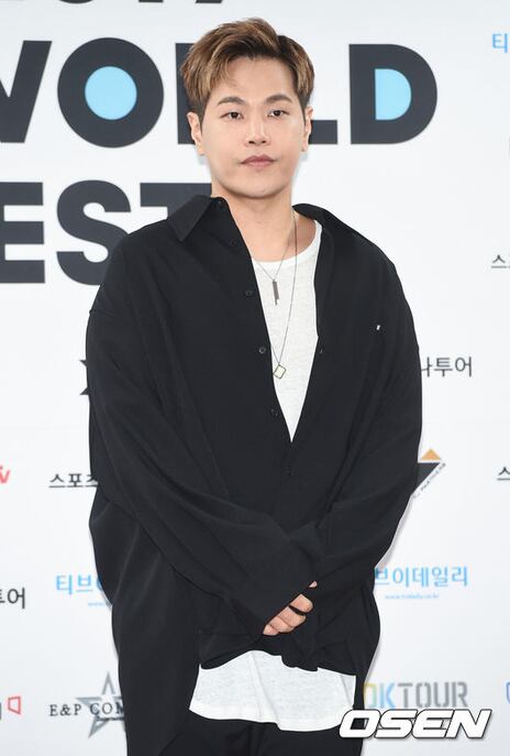 Na Yoon-kwon reflects on first kiss during 'If I Were You' music video ...