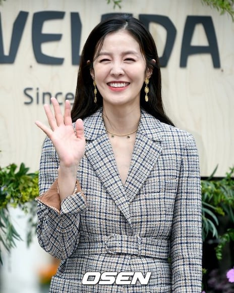 Kim Sung-eun defends earnings amid ‘300,000 won monthly education’ backlash - CHOSUNBIZ
