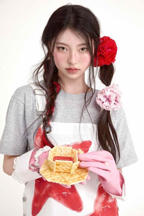 Ha-eum debuts as special MC on SBS 'Inkigayo' following KiiiKiii success - CHOSUNBIZ