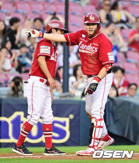 SSG defeats Doosan 5-3 for third straight victory as Go Myeong-jun ...