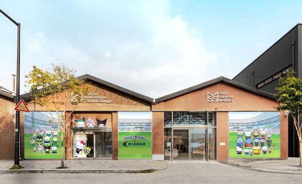K League collaborates with Sanrio for pop-up store featuring limited ...