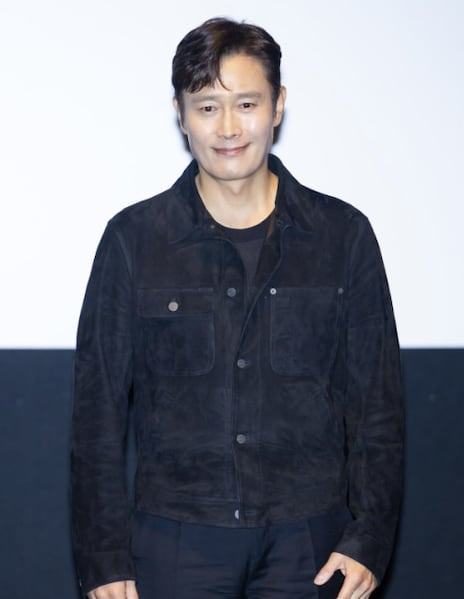Jo Woo-jin says Lee Byung-hun praise moved him to tears - CHOSUNBIZ