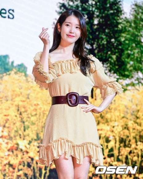 IU captivates viewers as Oae-soon and Yang Geum-myung in new Netflix ...