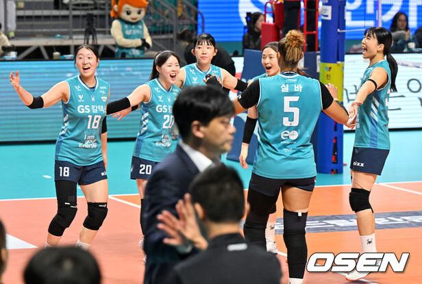 [Photo] GS Caltex celebrates pleasant 3-0 victory - CHOSUNBIZ