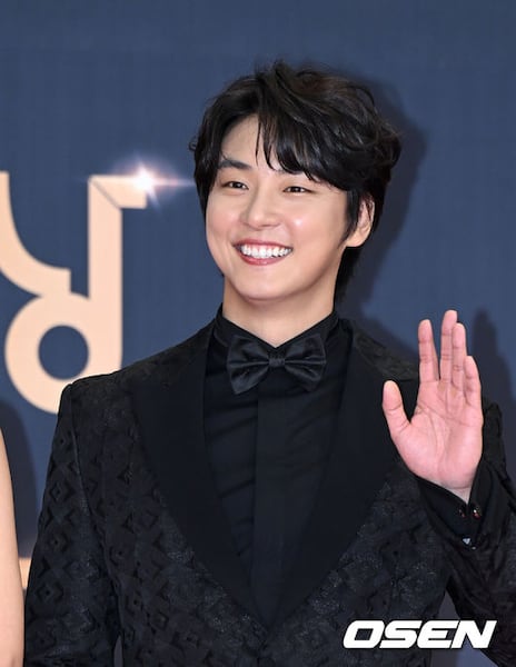 Yoon Si-yoon makes television comeback with special role in 'Taxi ...