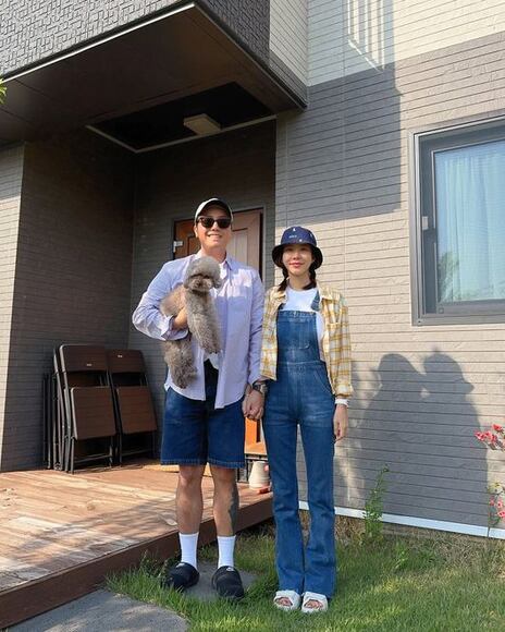 Kim Jun-hee celebrates 5th anniversary, vows to marry husband again in ...