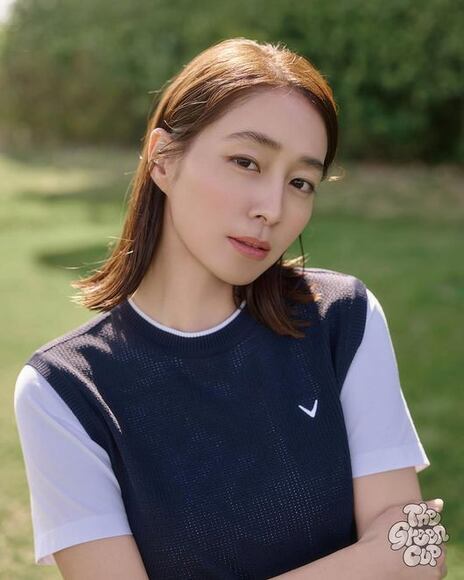 Lee Min-jung showcases timeless beauty with fresh social media photos ...