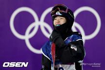 Yu Seung-eun celebrates bronze with board toss, drawing criticism in ...