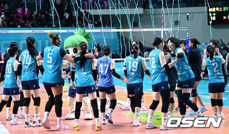 [Photo] GS Caltex celebrates thrilling come-from-behind win - CHOSUNBIZ