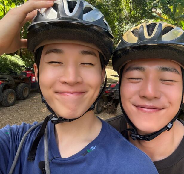 Daniel Choi and Henry bond over thunderous humor in Saipan special - CHOSUNBIZ