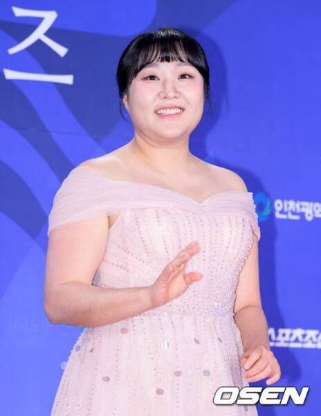 Lee Soo Ji meets Son Heung-min, expresses excitement for upcoming match ...