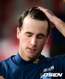 Kyle Hart struggles in minors, risking Major League return and $5 ...