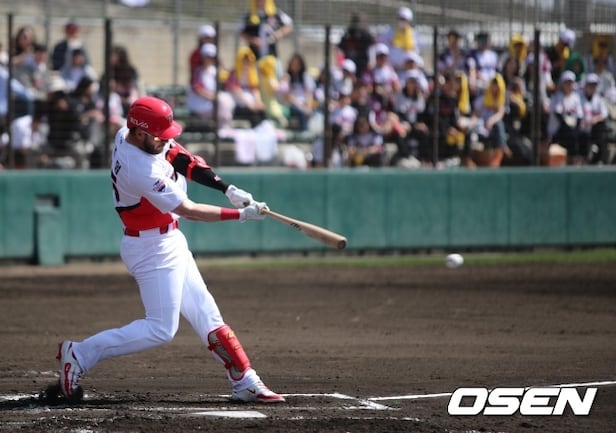 Patrick Wisdom vows to hit home runs for KIA Tigers and share success ...