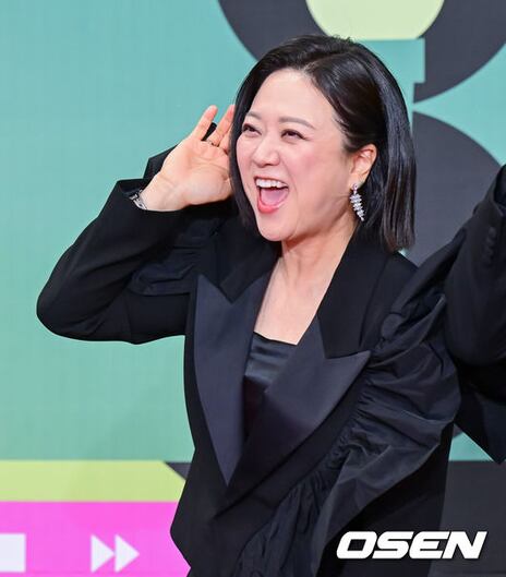 Kim Sook recalls trauma of being hit with straw sandal by senior ...