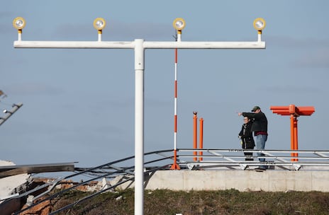 Ministry reviews localizer safety after Jeju Air crash at Muan - CHOSUNBIZ