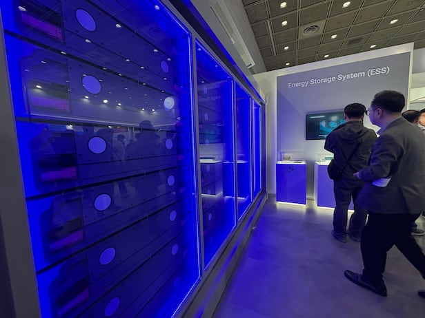 Korea battery makers pivot to ESS, solid-state tech as EV demand cools ...