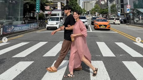 Yoon Seung-ah and Kim Mu-yeol celebrate 10 years of marriage with sweet ...