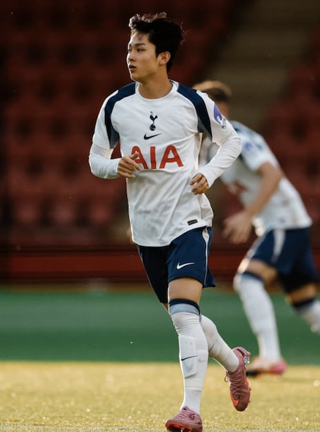 Yang Min-hyeok makes strong impression in Tottenham debut against Luton ...